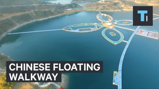Chinese floating walkway is 2x longer than Manhattan - HIGH T3CH